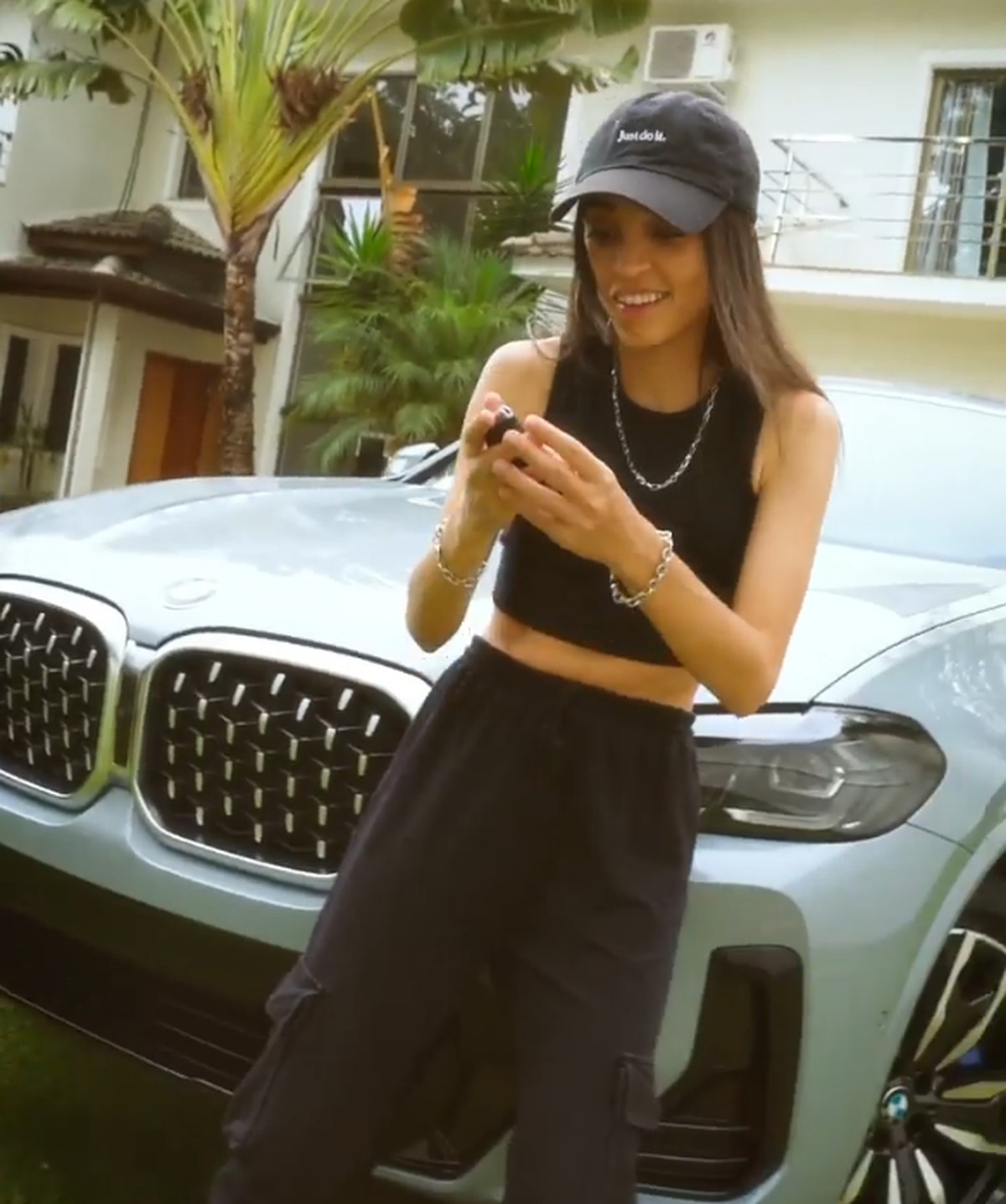 LOUD Babi mostra carro novo com valor aproximado de R$ 500 mil ...