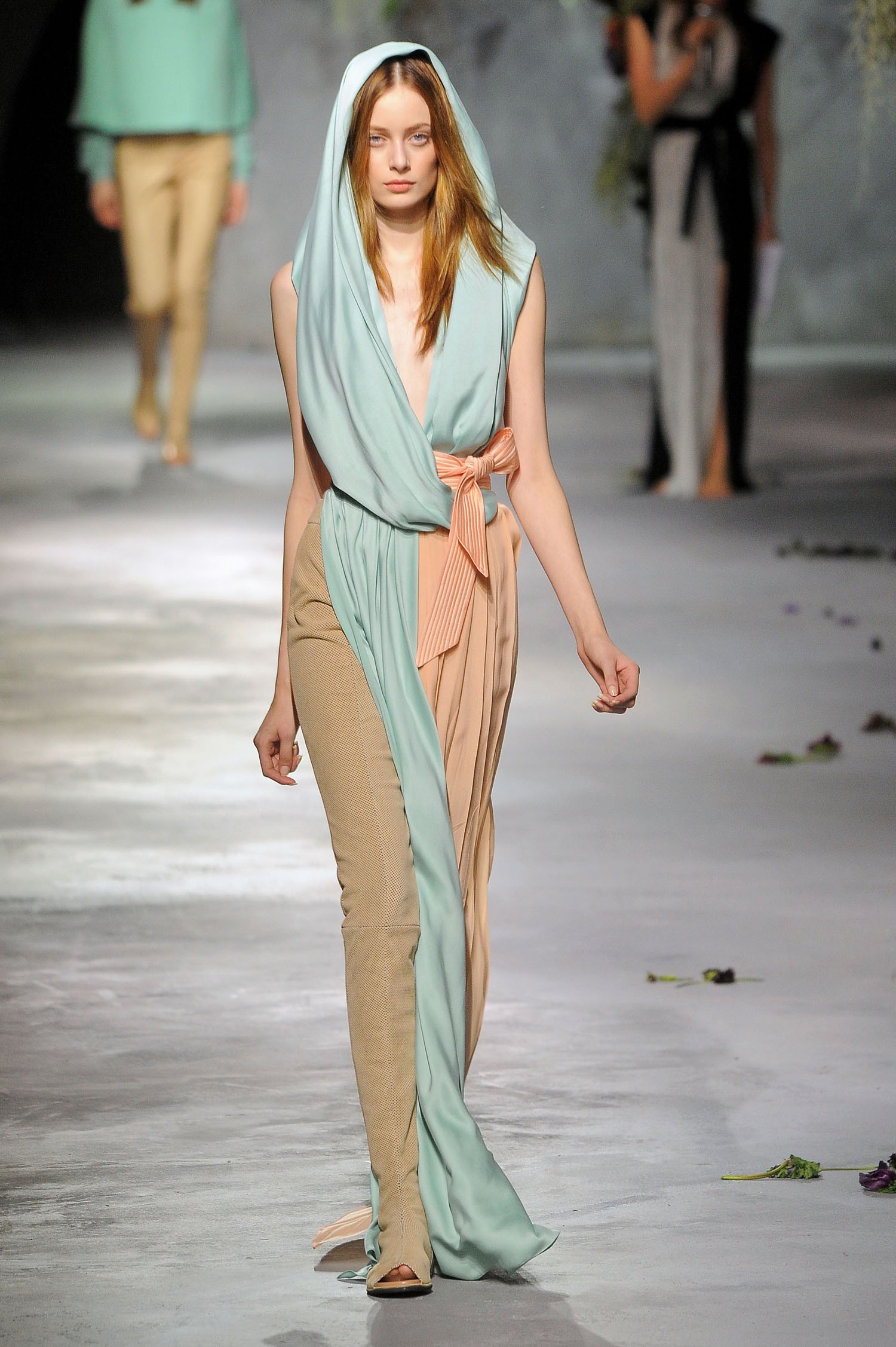 Vionnet | Paris | Inverno 2016 | Desfiles | Vogue