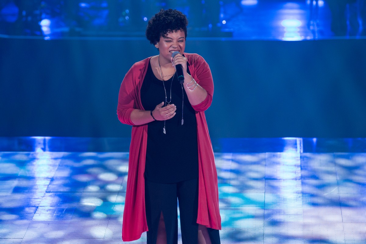 Samara Alves comenta que apoio do pai sambista faz diferença no reality ...