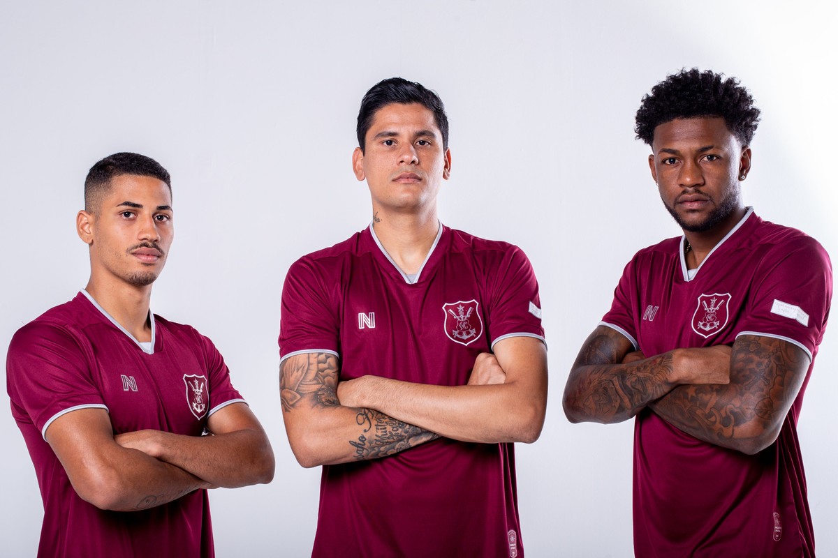 Náutico divulga nova imagem de uniforme vinho e confirma estreia em ...