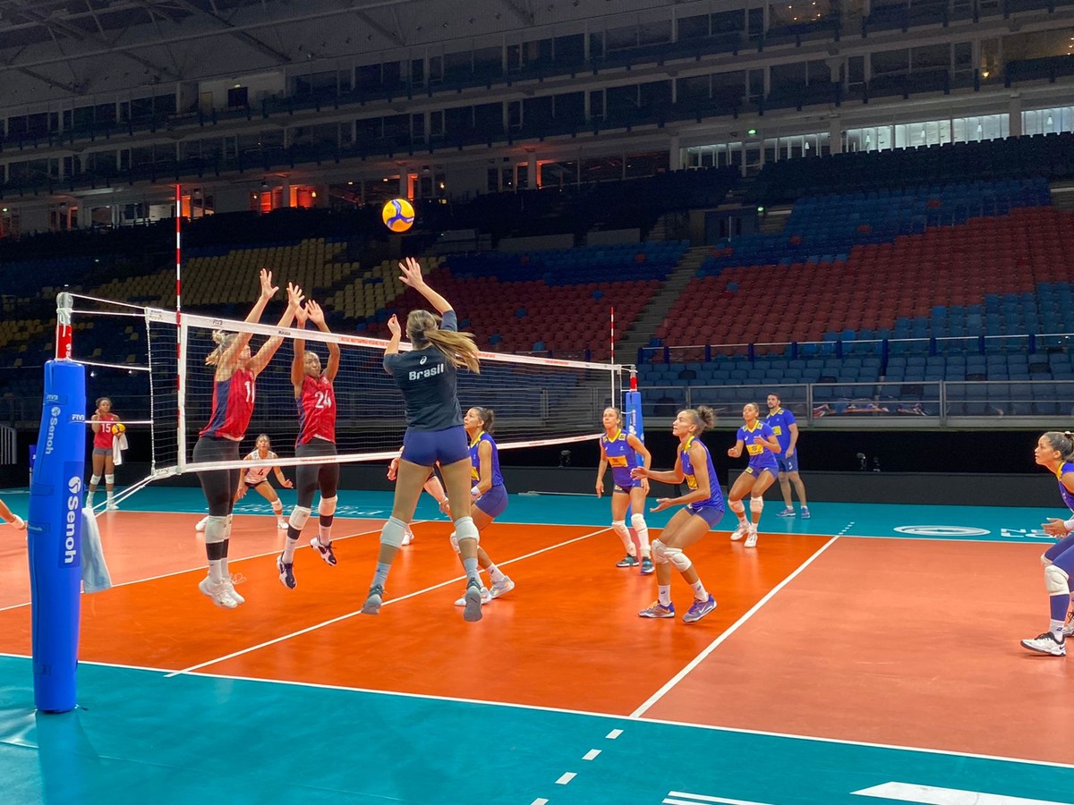 Brasil faz teste e treina com EUA antes de estreia no Mundial | vôlei | ge