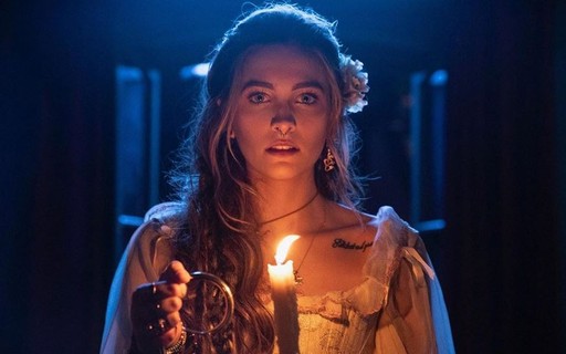 Paris Jackson anuncia álbum solo e lança primeiro clipe - Monet | Música