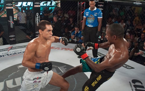 Jungle Favela tem apenas uma luta decidida por pontos no Rio de Janeiro ...