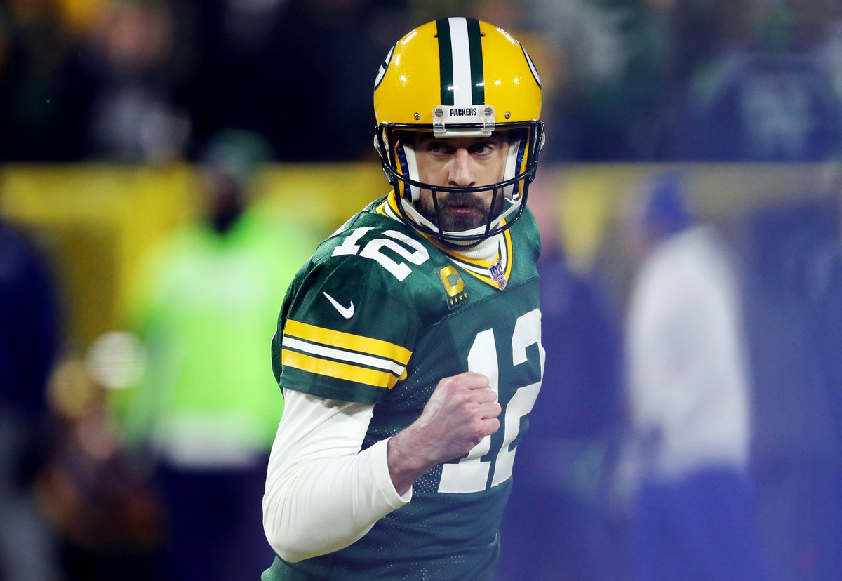 Aaron Rodgers é eleito MVP da temporada 2020/2021 da NFL | futebol ...