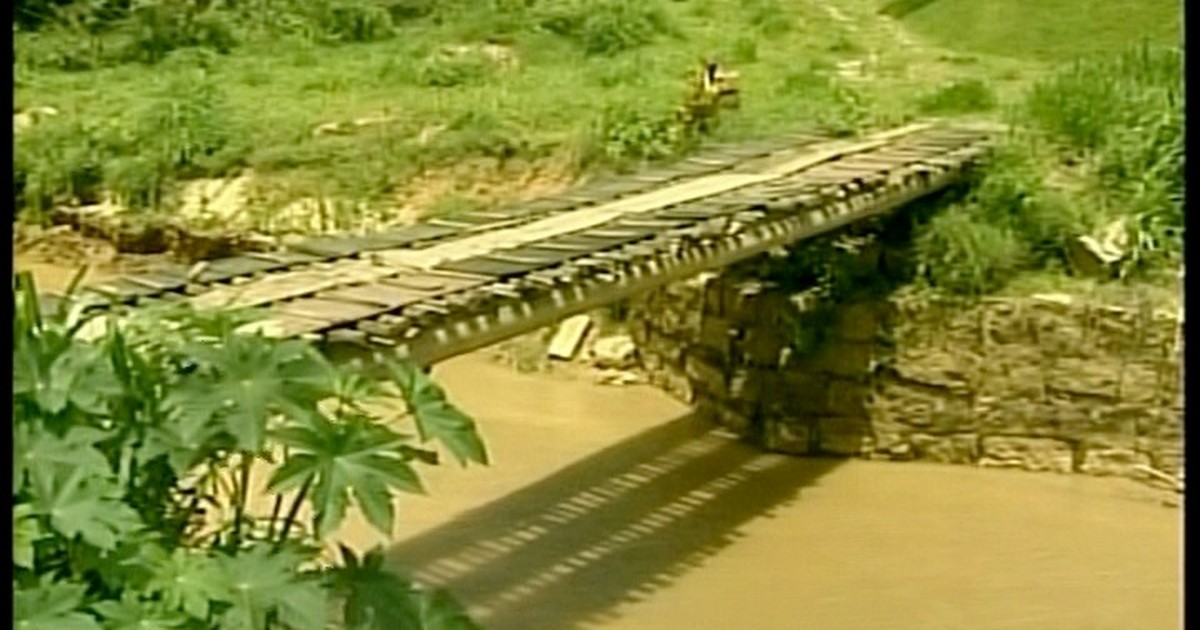 G1 - Moradores do Vale do Cuiabá, em Petrópolis, aguardam início de ...