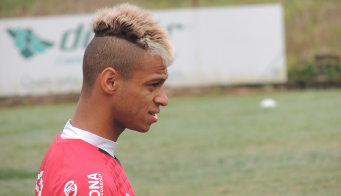 Mais um: atacante William Henrique faz acordo e antecipa saída do Joinville