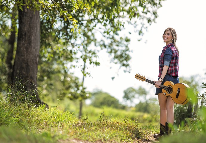 Bruna Viola leva música caipira para o sertanejo pop em seu primeiro ...