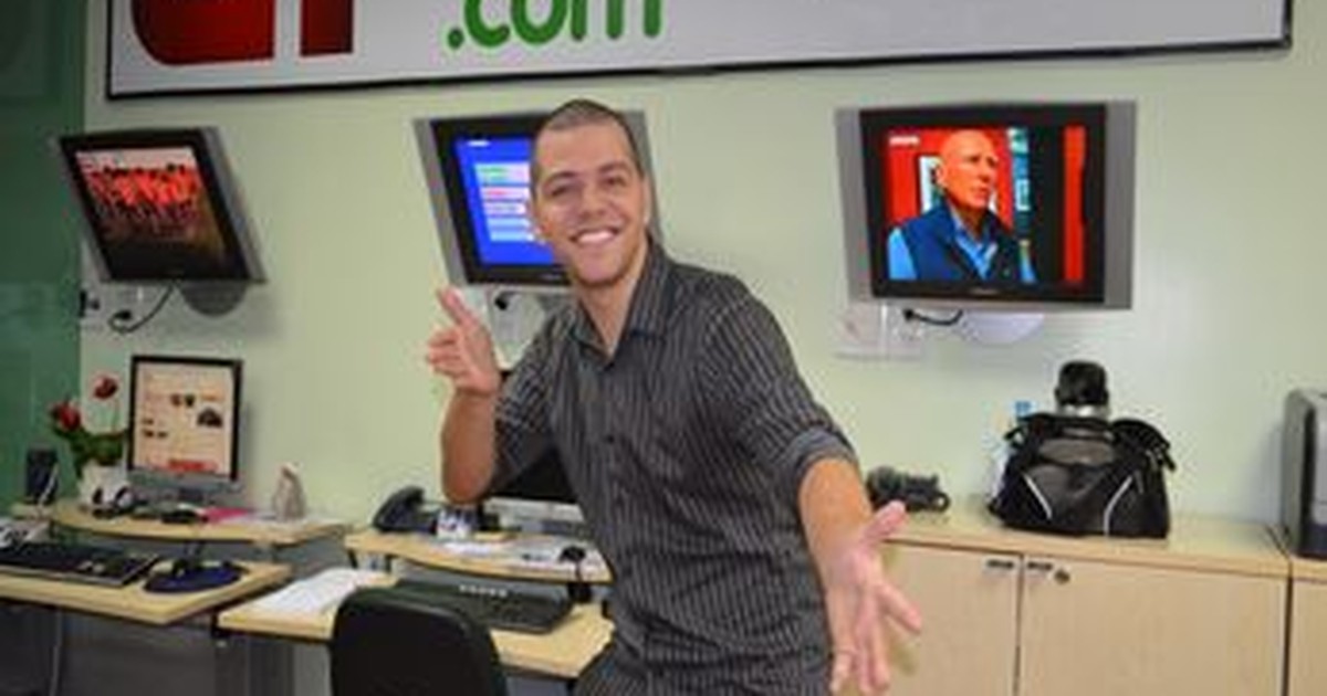 G1 - Victor Sarro e Murilo Couto estreiam turnê de espetáculo em ...