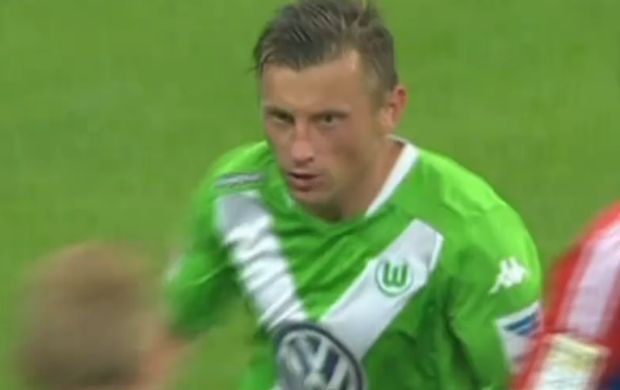 Ivica Olic bate Arjen Robben e vence disputa de gol mais bonito do ...