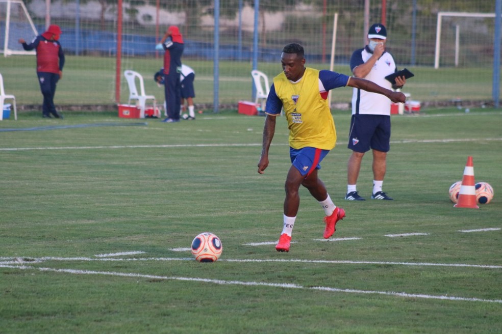 Flamengo encaminha venda de Yuri César para o Al Shabab, de Dubai, e ...