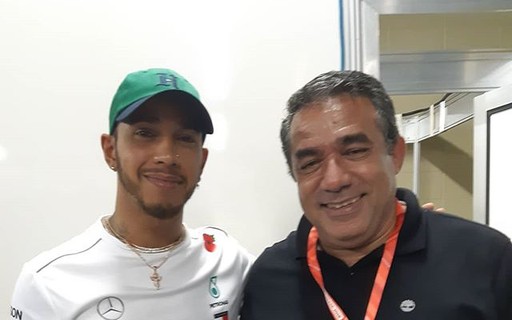 Pai de Anitta sai em defesa de Scooby e rebate fã que o chamou de ...