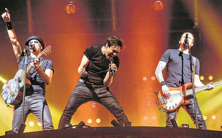 Depois de 7 anos, KLB volta aos palcos em turnê comemorativa | Música ...