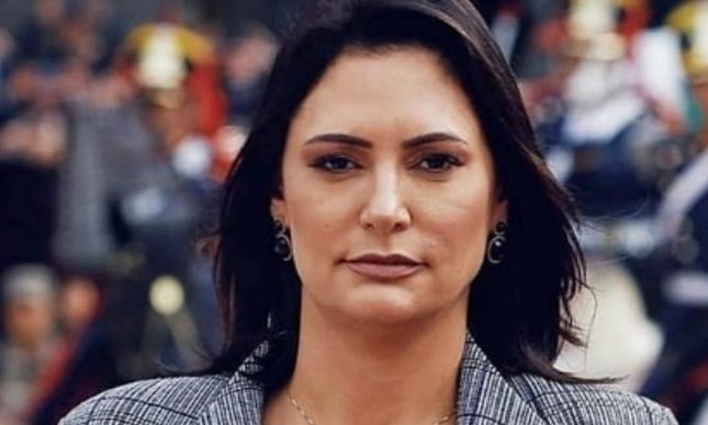 A primeira-dama vira garota-propaganda de lingeries | Ruth de Aquino ... A primeira-dama vira garota-propaganda de lingeries | Ruth de Aquino ...