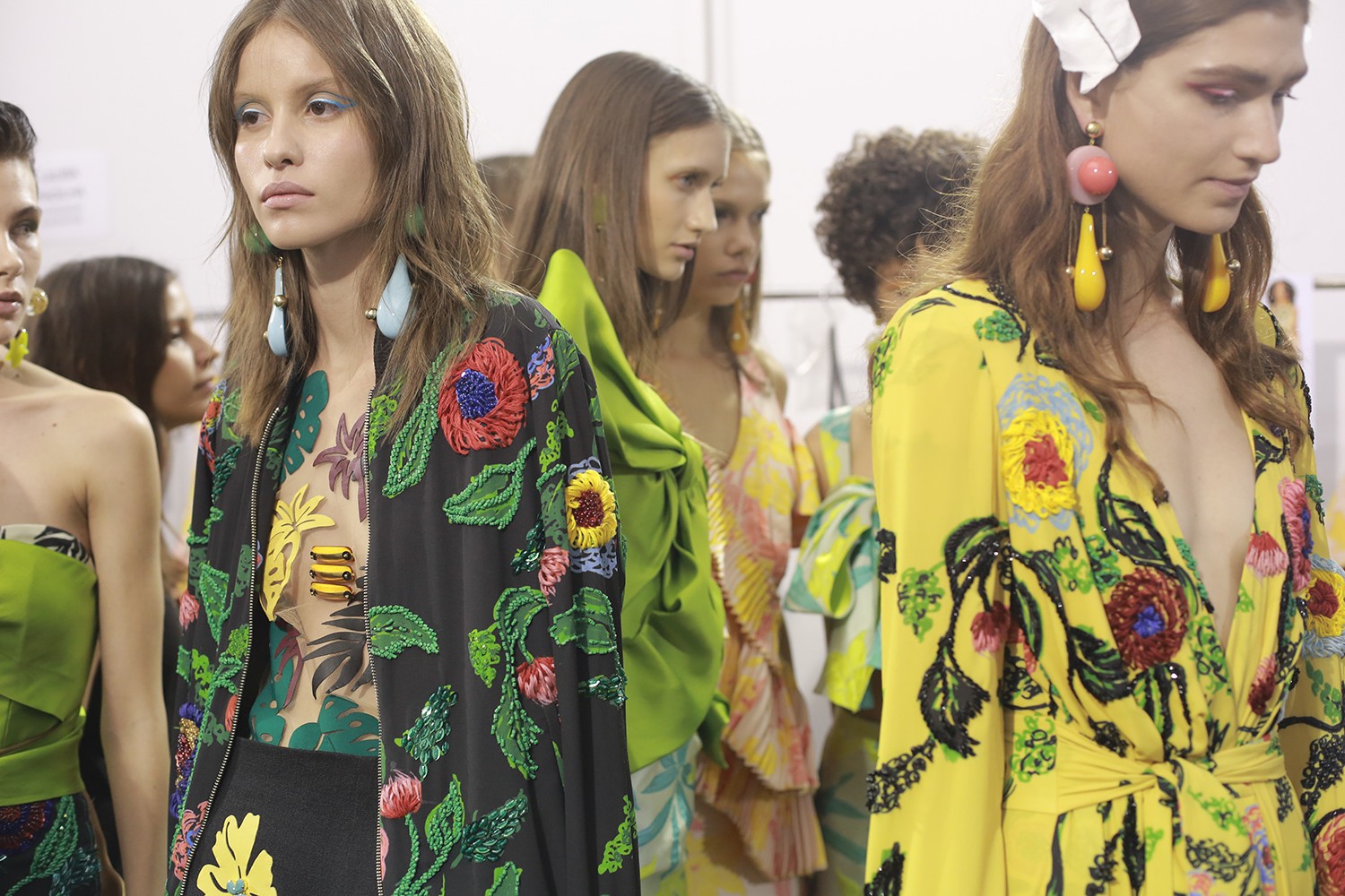 PatBo celebra o Brasil em seu verão 2017 | Desfiles | Vogue