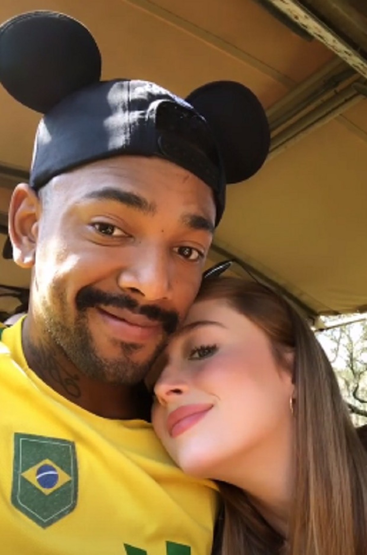 Duda Reis e Nego do Borel fazem passeio na Disney | Celebridades | vogue