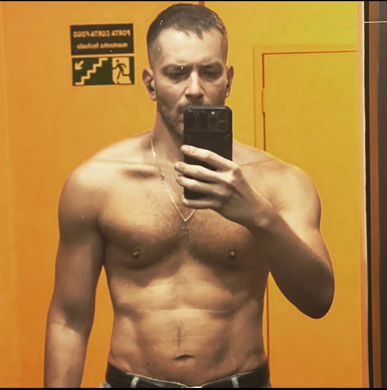 Bento Ribeiro volta a mostrar corpo sarado e conquista elogios - Quem | QUEM News