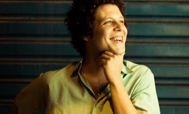 Filho de Cássia Eller e Maria Eugênica, Chico Chico se apresenta na ...