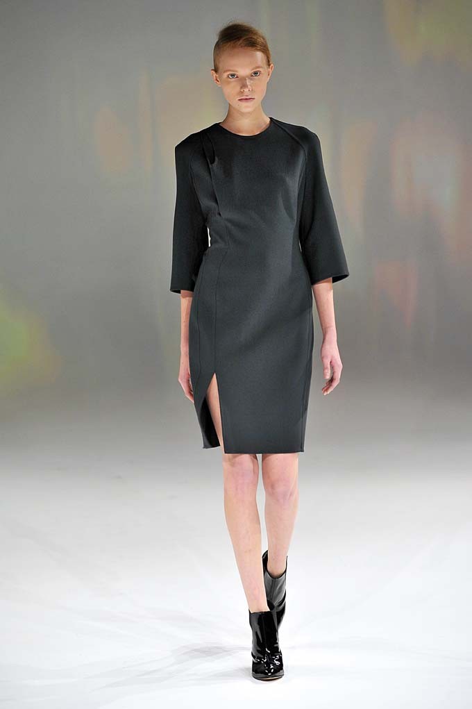 Hussein Chalayan | Paris | Inverno 2014 | Desfiles | Vogue