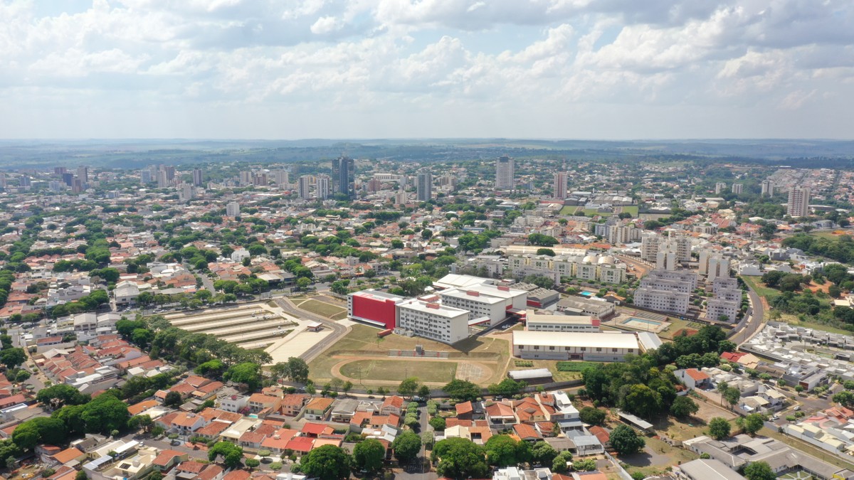 Unipar: 50 anos garantindo ensino de excelência para Umuarama e região ...