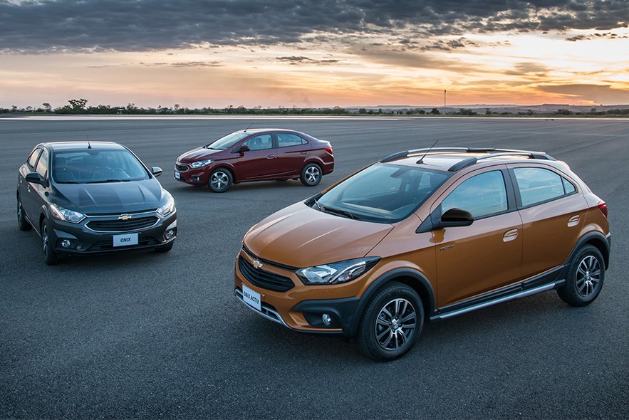 Fotos: Veja como ficou o visual dos novos Chevrolet Onix e Prisma ...