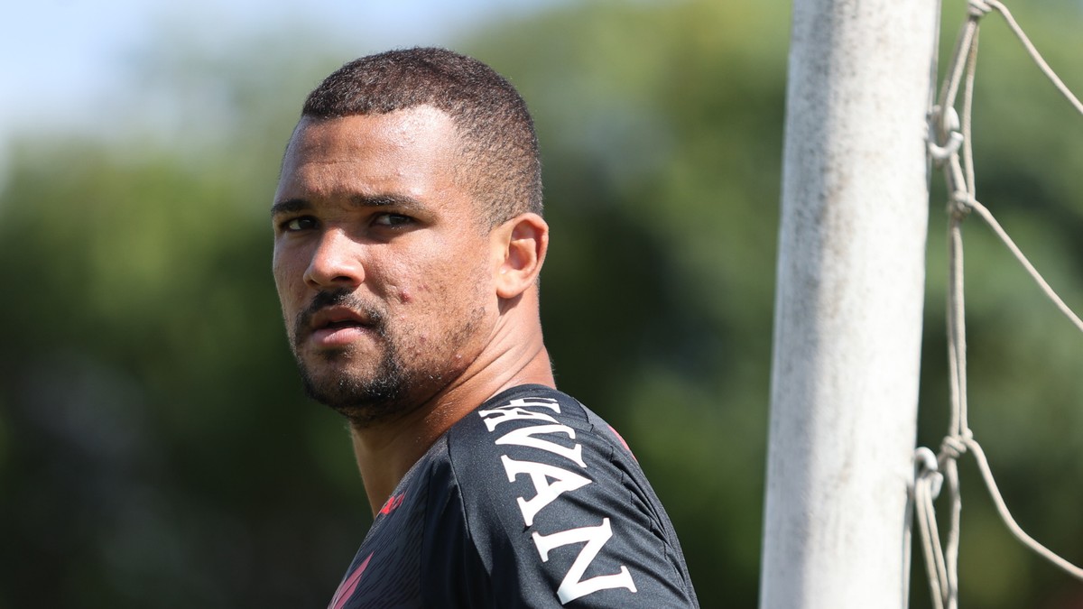 Zé Ivaldo e Christian são as novidades do time de aspirantes do ...