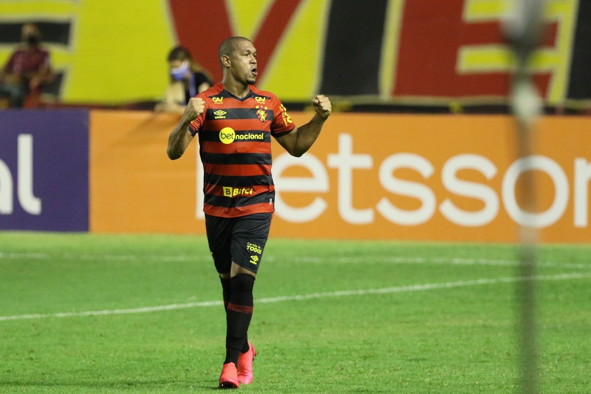 Decisivo pelo Sport, Rodrigão faz sexto gol em clássicos na carreira e ...
