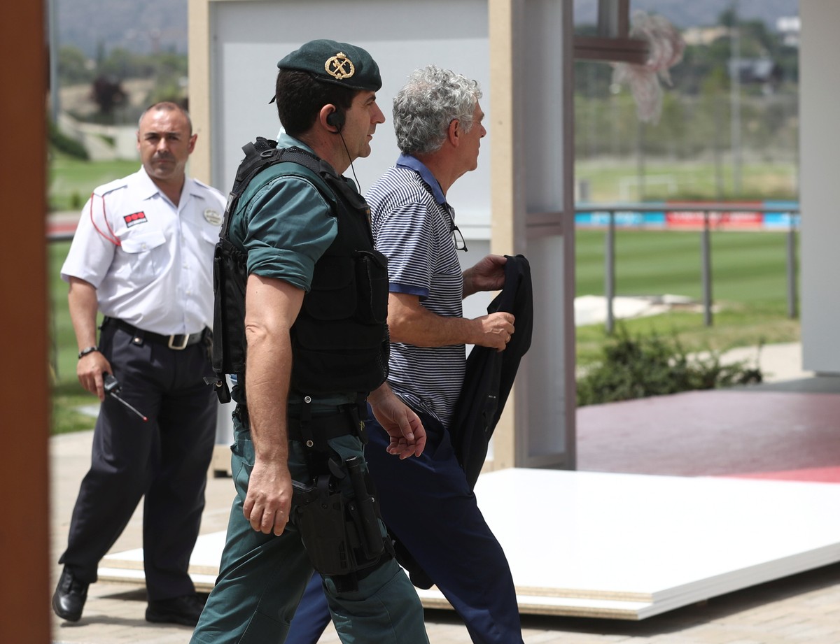 Blindado na Fifa e na Uefa, Villar tinha horror a qualquer tipo de ...