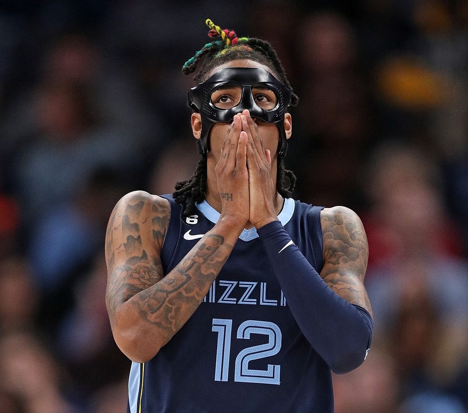 NBA: Ovacionado, Ja Morant marca 17 pontos em retorno aos Grizzlies ...