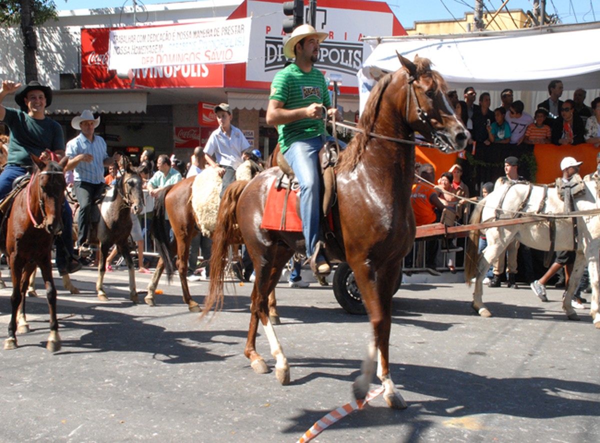 Divinópolis 110 anos: desfile cívico terá retorno da Cavalgada; veja ...