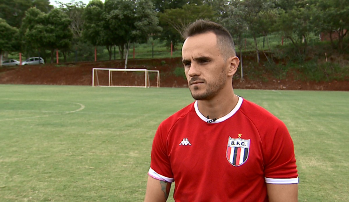 Lucas agradece chance e promete empenho à torcida do Botafogo-SP ...