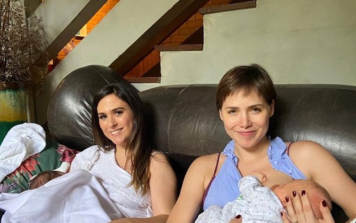 Tatá Werneck e Letícia Colin amamentam filhos em foto: "Hora do almoço ...