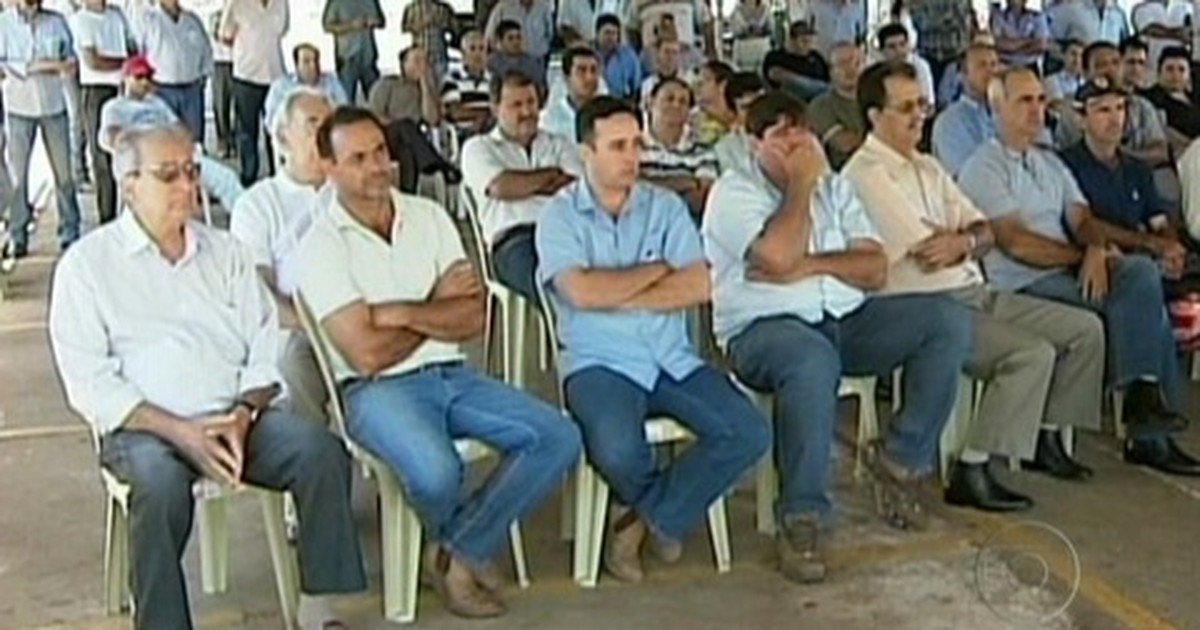 Agronegócios - Pecuaristas e representantes do Mataboi discutem solução