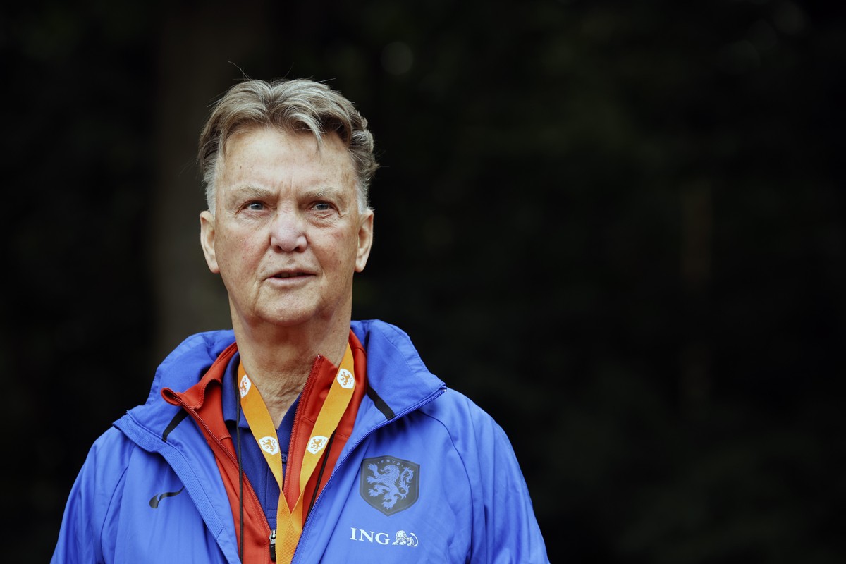 Pensando em pênaltis na Copa, Van Gaal convoca seis goleiros e até ...