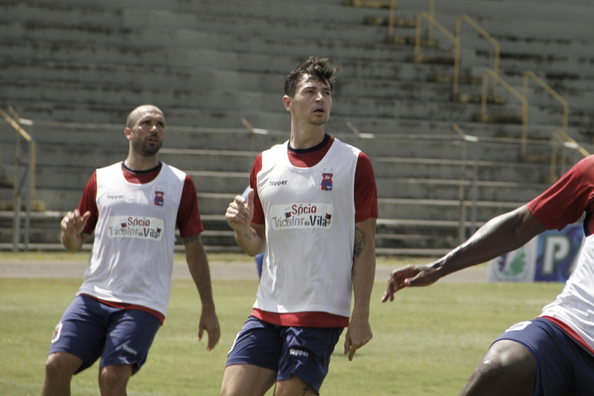 Paraná Clube renova com Fernando Timbó até abril; volante Luiz Otávio ...