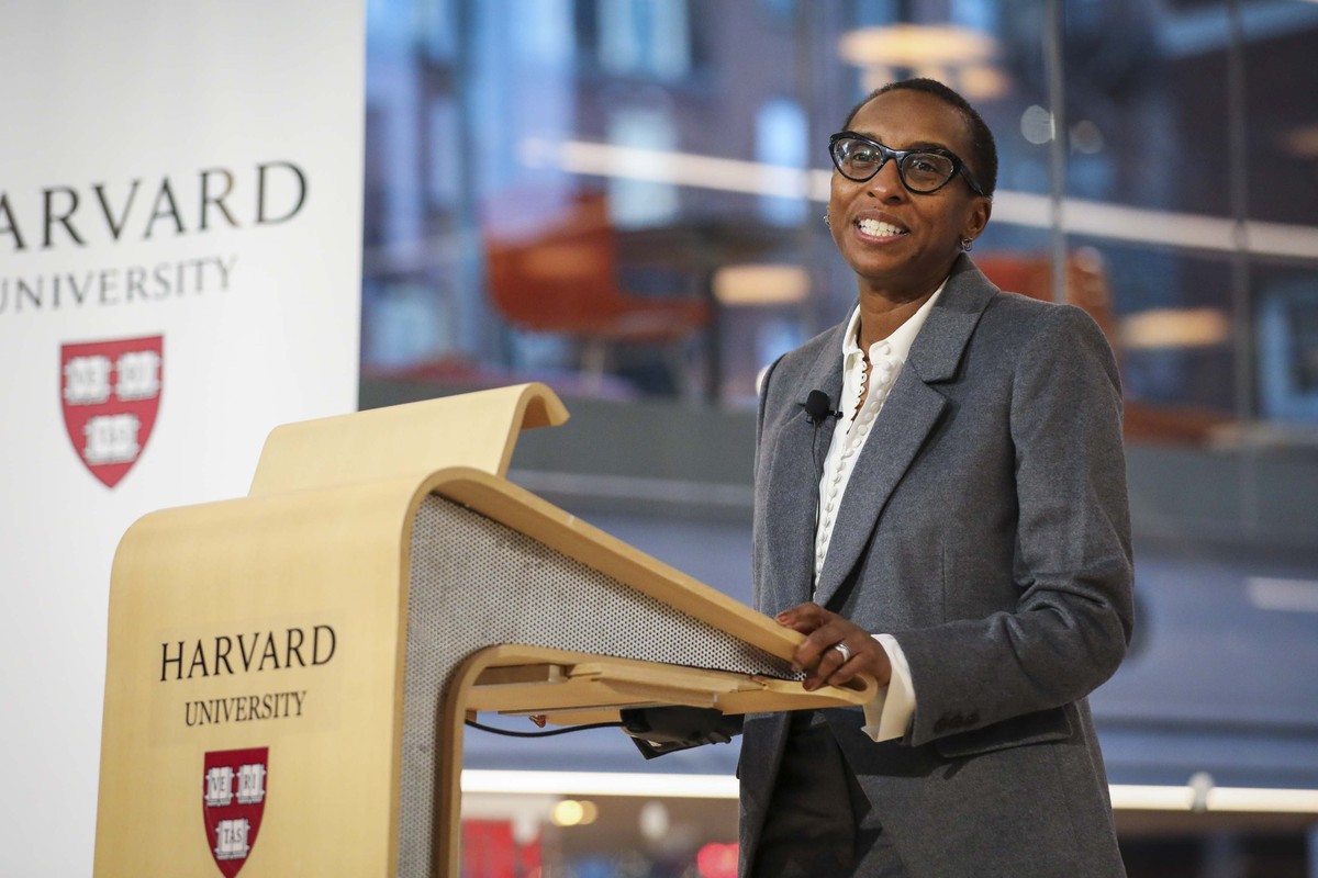 Harvard escolhe Claudine Gay como a primeira reitora negra de Harvard ...
