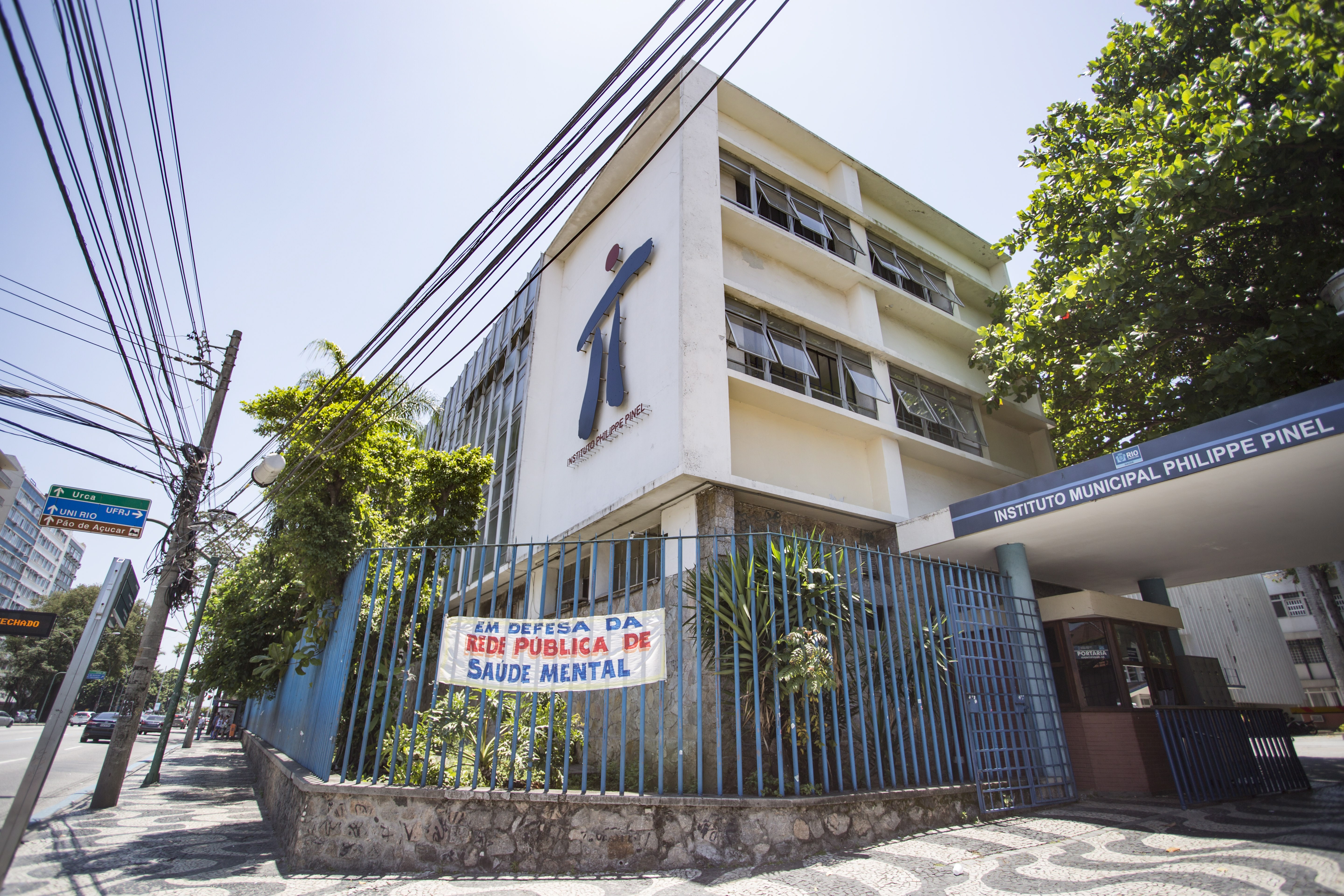 Direção do Pinel decide fechar leitos de tratamento de alcoolismo e ...