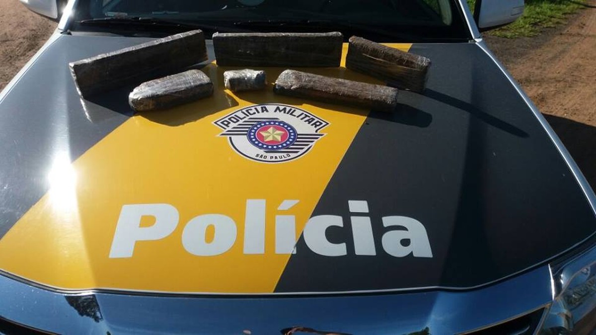 Passageiro é Flagrado Com Tabletes De Maconha Dentro De ônibus Em Bauru
