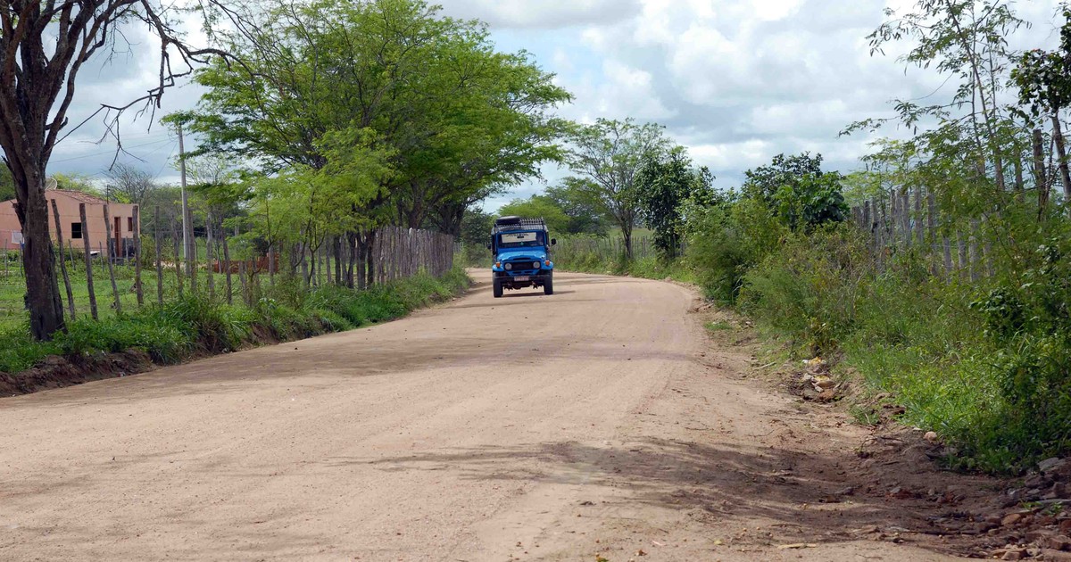 G1 - Estradas rurais de Caruaru, no Agreste, recebem melhorias ...