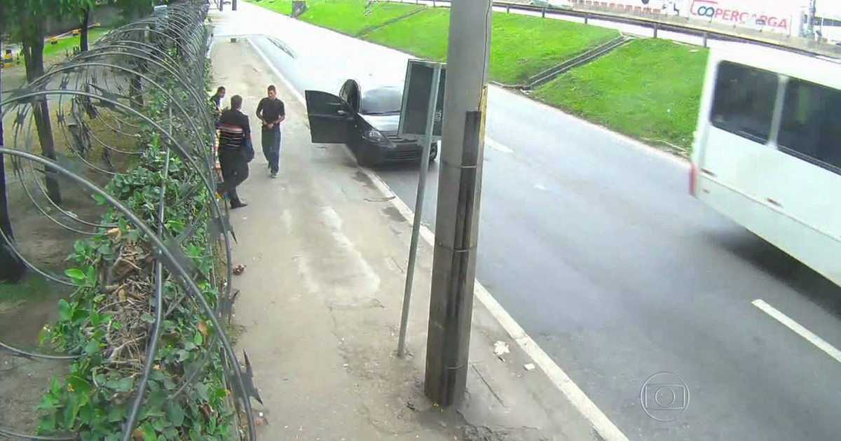 G1 - Novas imagens mostram assaltos na região da Via Dutra, Subúrbio do ...