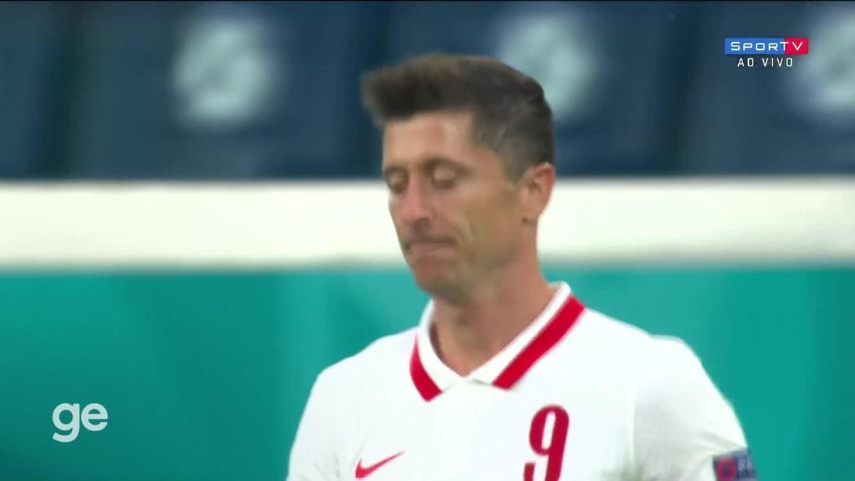 Lewandowski passa em branco, e técnico eslovaco celebra: "Conseguimos ...