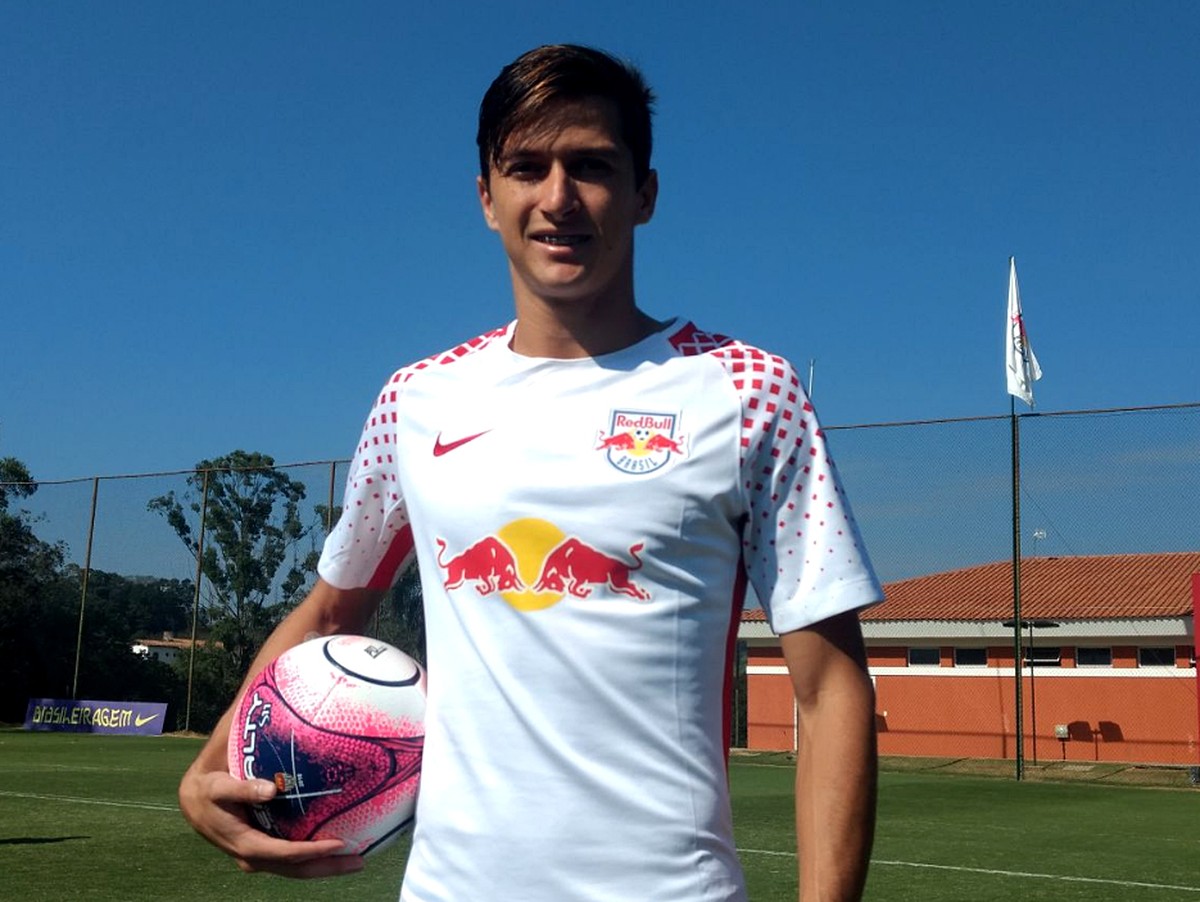 De volta aos treinos, RB Brasil apresenta primeiro reforço para a Copa ...