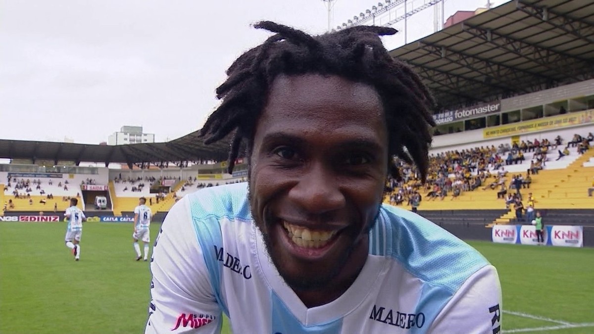 Saiu pro abraço: Negueba faz o primeiro gol com a camisa do Londrina ...