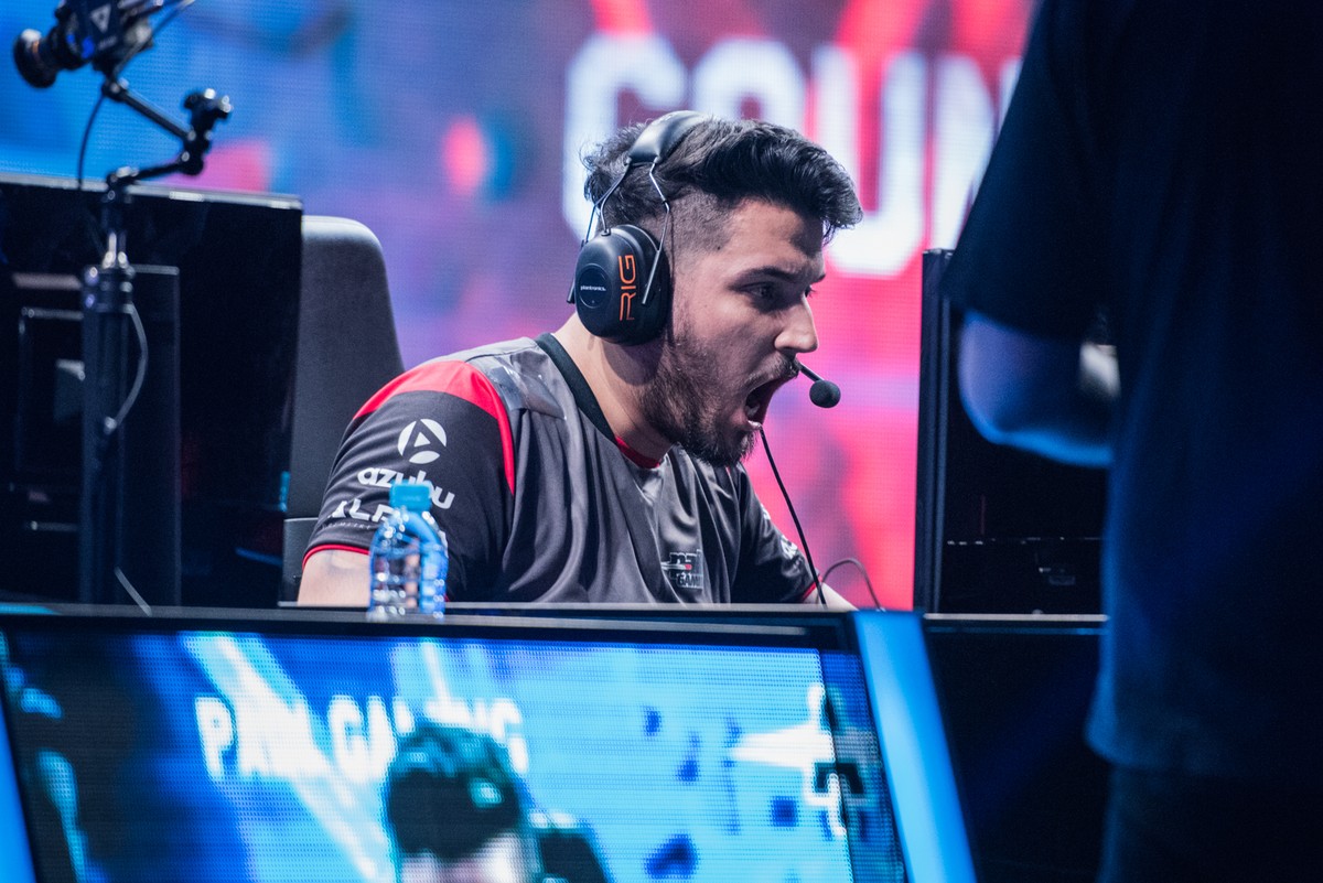 Flamengo abre negociação com maior nome do LoL brasileiro: Felipe "brTT ...