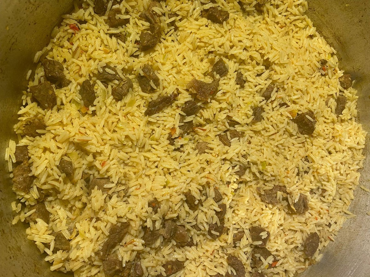 Aprenda a fazer o prato típico pantaneiro "Maria Isabel" | Partiu ...