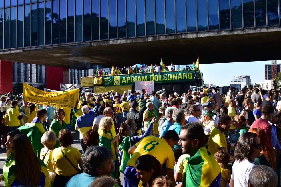 Manifestantes fazem ato pró-Bolsonaro na Avenida Paulista | São Paulo | G1