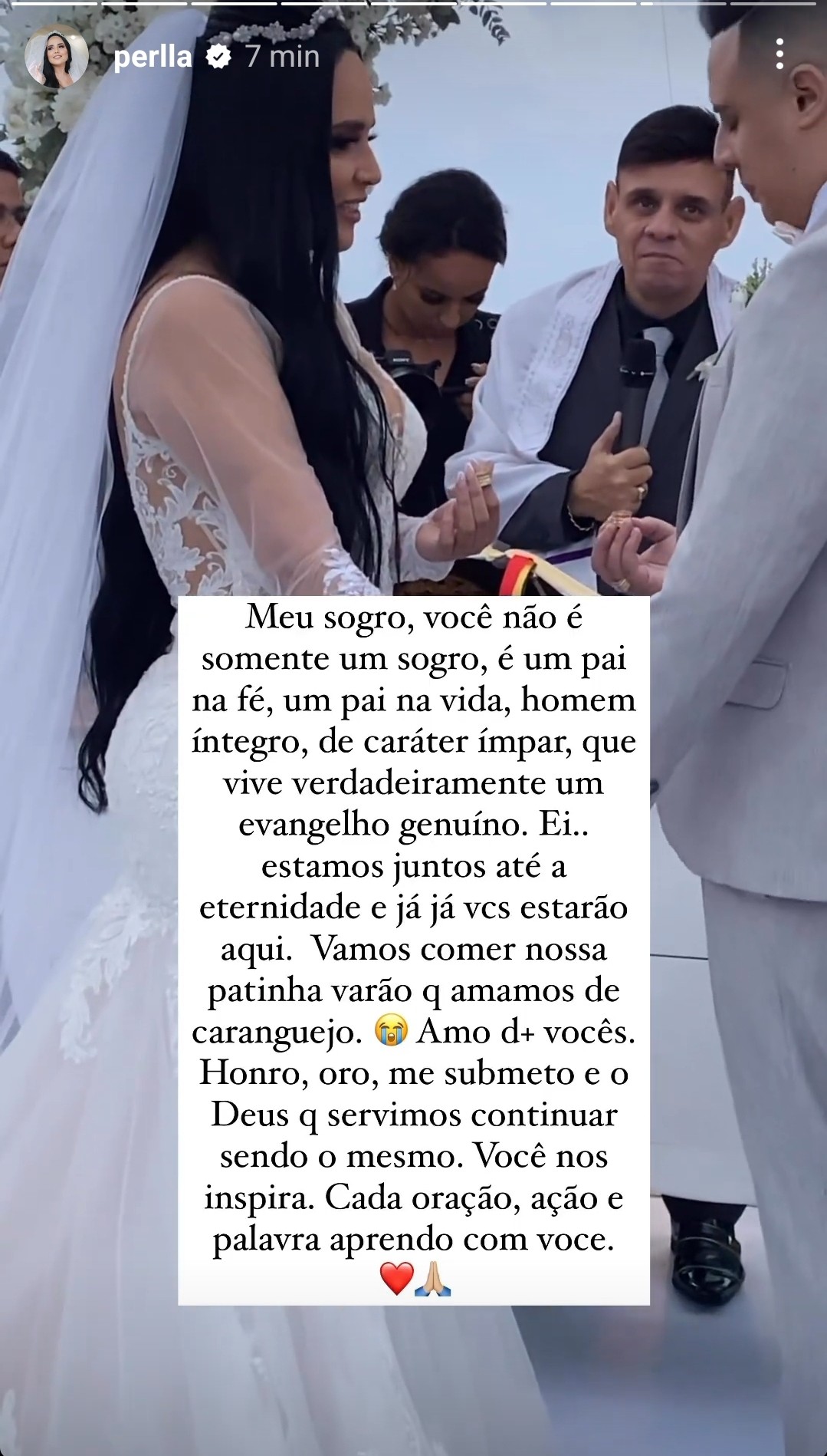 Perlla se declara ao marido nas redes sociais após prisão: 'Cheia de ...