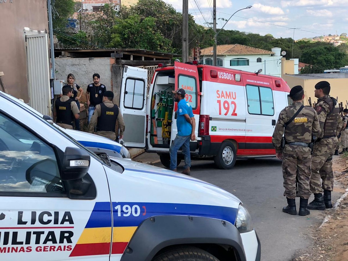 Suspeito De Matar Mulher A Facadas Em Pitangui Se Entrega à Polícia