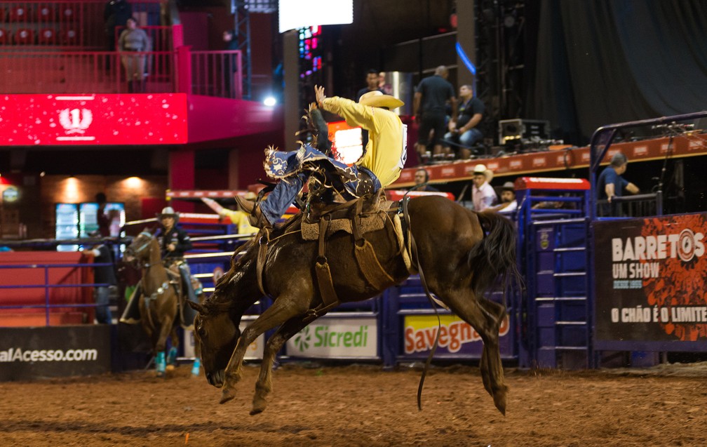 Barretos 2018: Peões abrem Rodeio Internacional; FOTOS | Festa do Peão ...