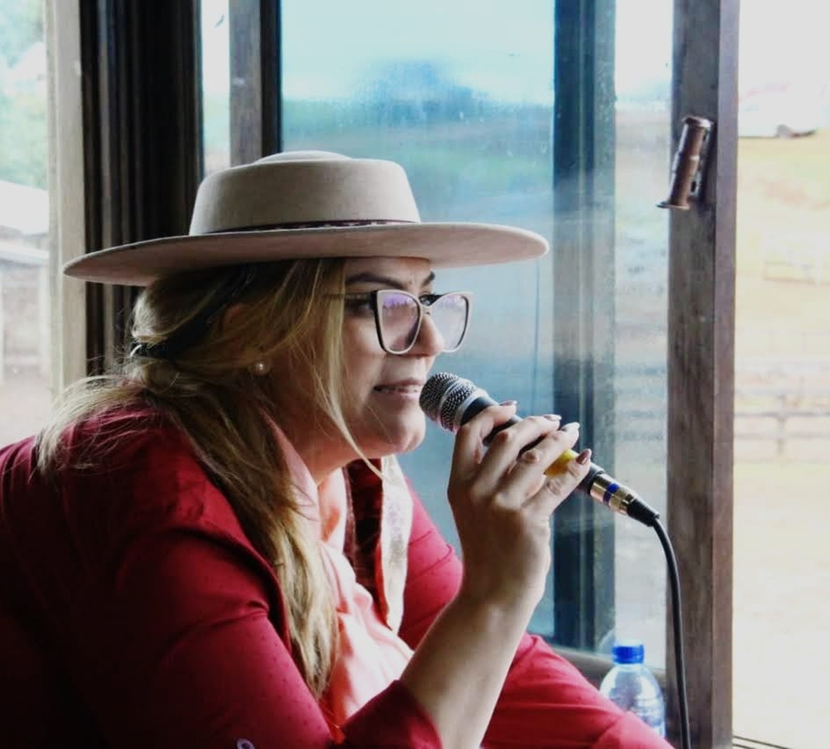 Com primeira mulher narradora, Rodeio de Vacaria terá provas campeiras ...
