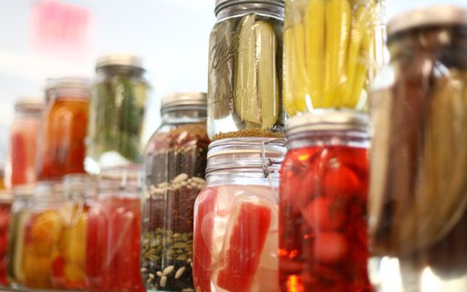 Conservas: aprenda o passo a passo para não errar no preparo - GQ ...